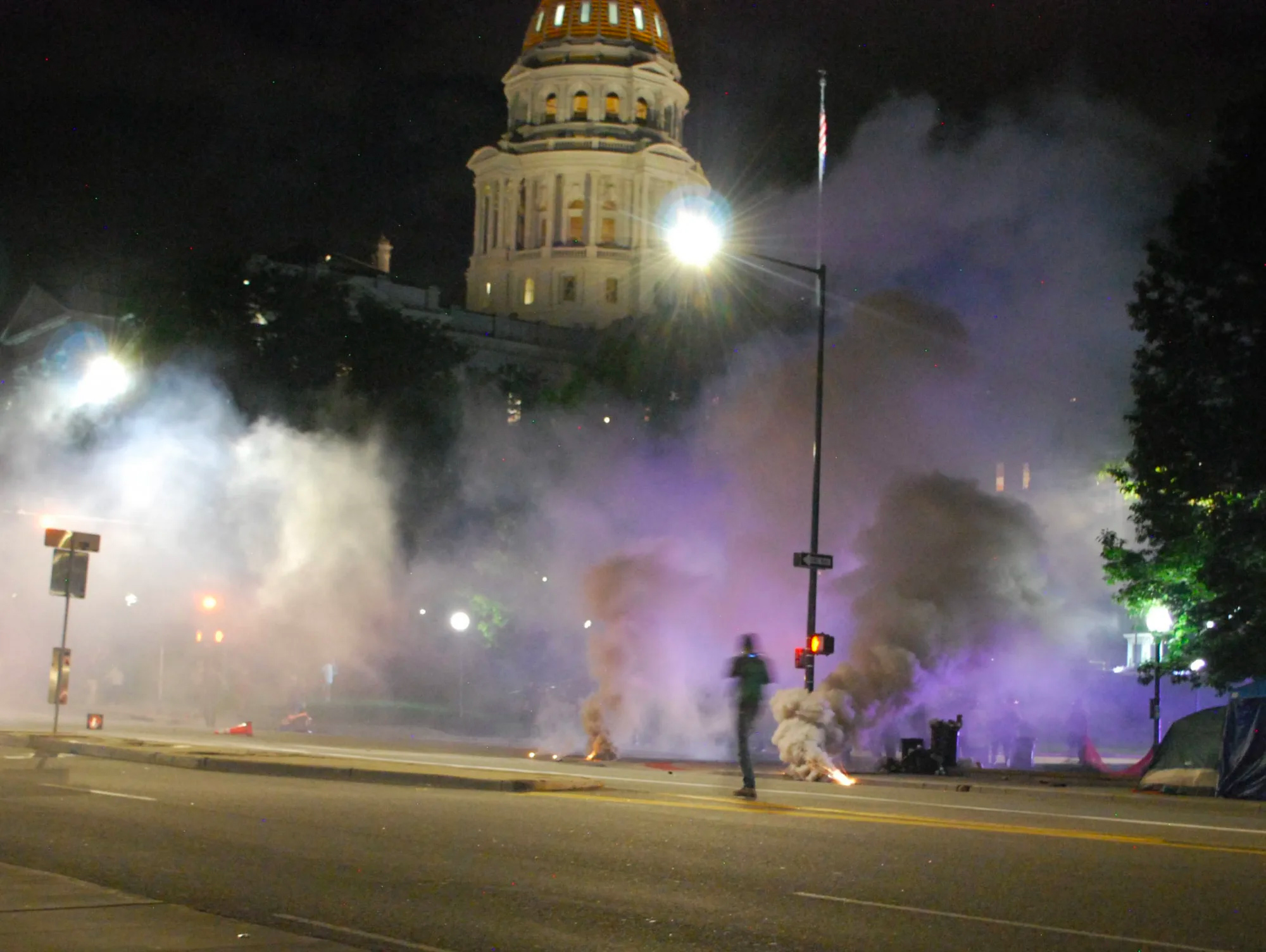 Denver Police Use Tear Gas, Pepper Bullets in Clash With Protesters at ...